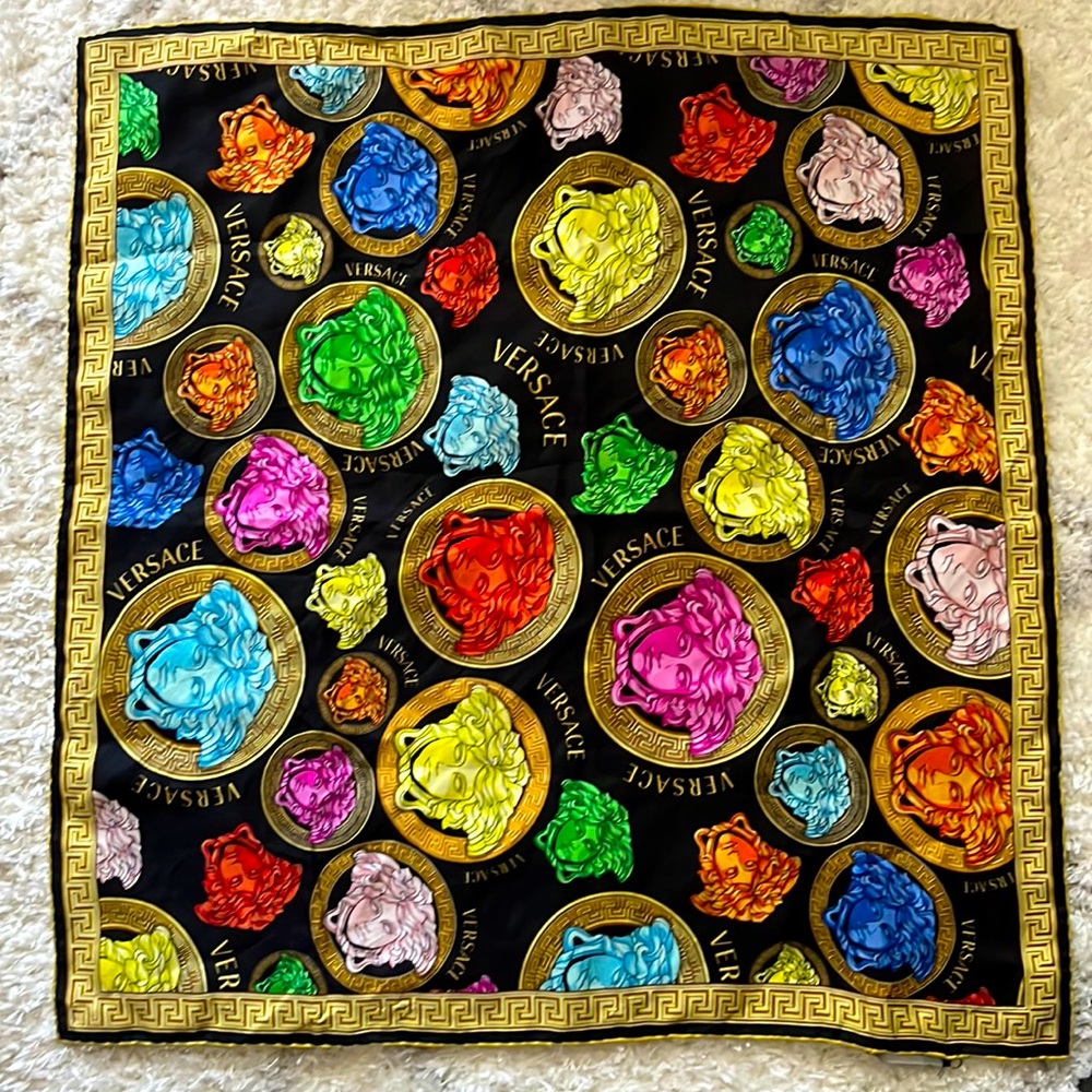 Versace Medusa Medalion Print Silk Scarf - Gem